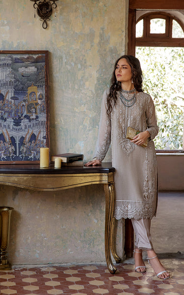 Threads & Motifz Ready To Wear Luxury Prets 2022 Online Shopping ...
